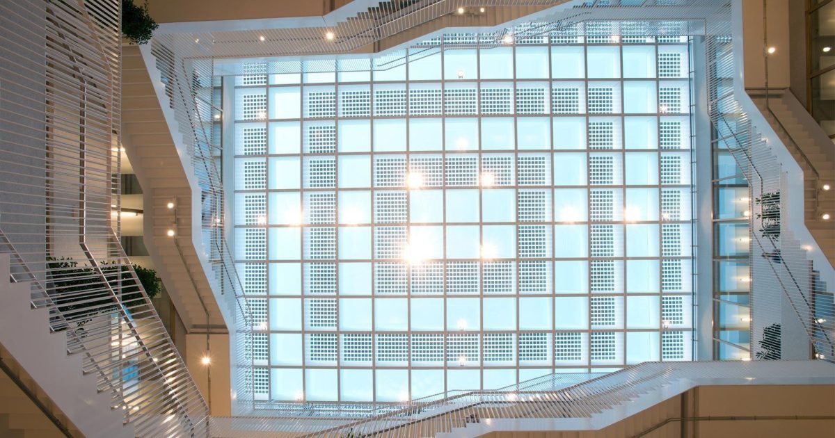 Daglicht in architectuur: gezondheid, welzijn en productiviteit | Paul ...
